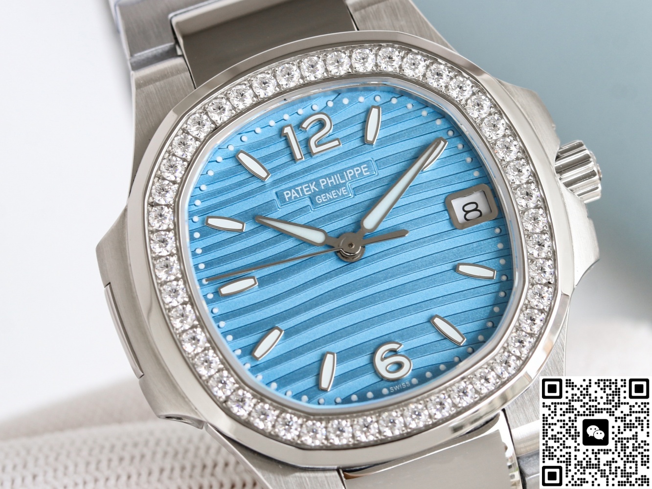 AAA Replica Patek Philippe Nautilus 7010-1G-013 GR Factory Ladies Watch ...